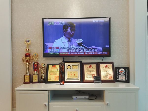 凱莉頂級手工紋繡藝術 素顏也要美美滴無痛眼線 | 部落客行銷 | 愛體驗